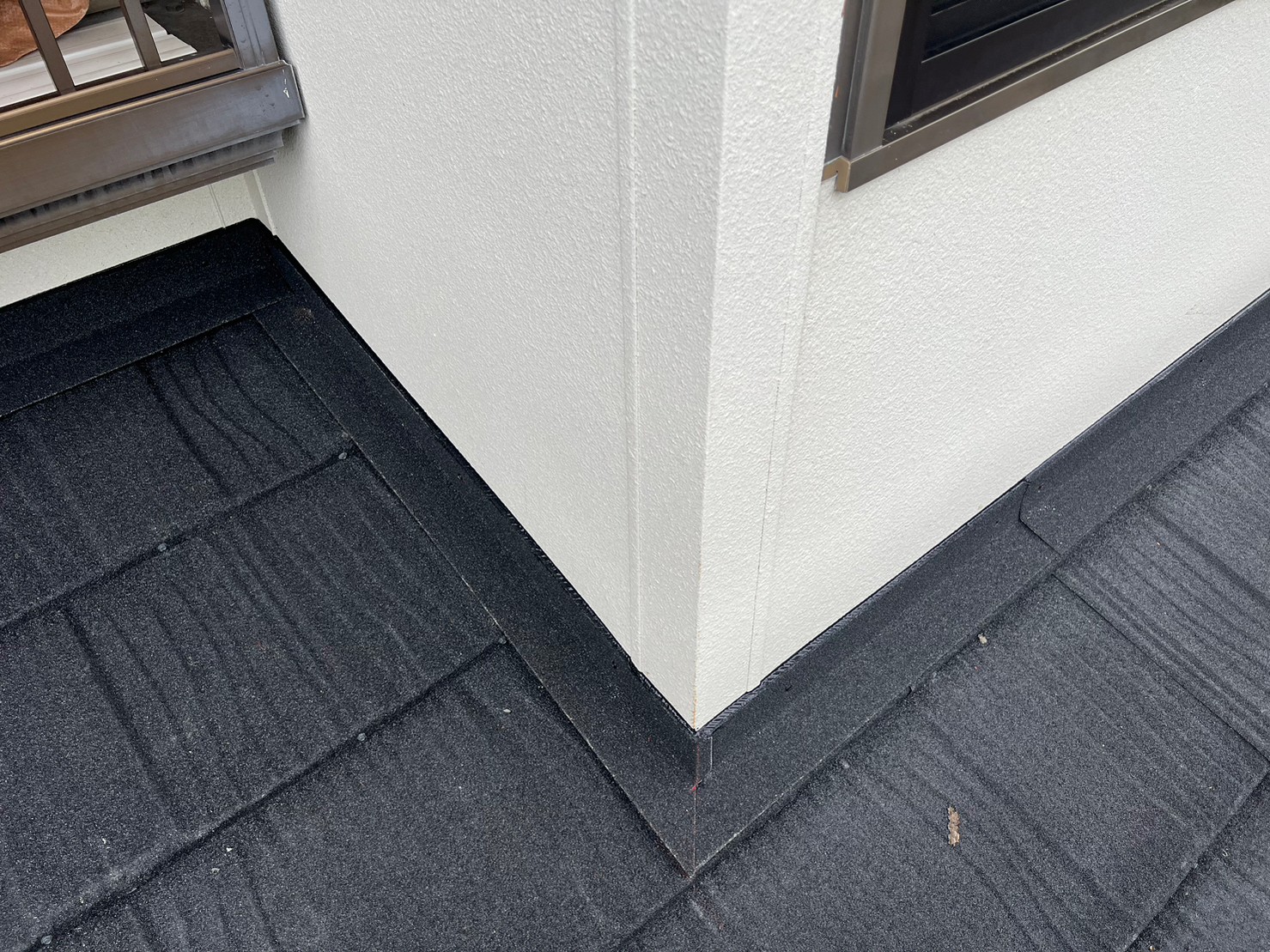 下松市T様邸屋根カバー葺き工事｜ブログ｜新着情報｜（山口県岩国市・周南市の屋根リフォーム・外壁塗装リフォームならやねや職人〈ナガタニ興産〉）